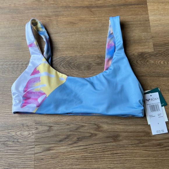 Roxy | Swim | Nwt Roxy Pop Surf Reversible Bikini Top | Poshmark